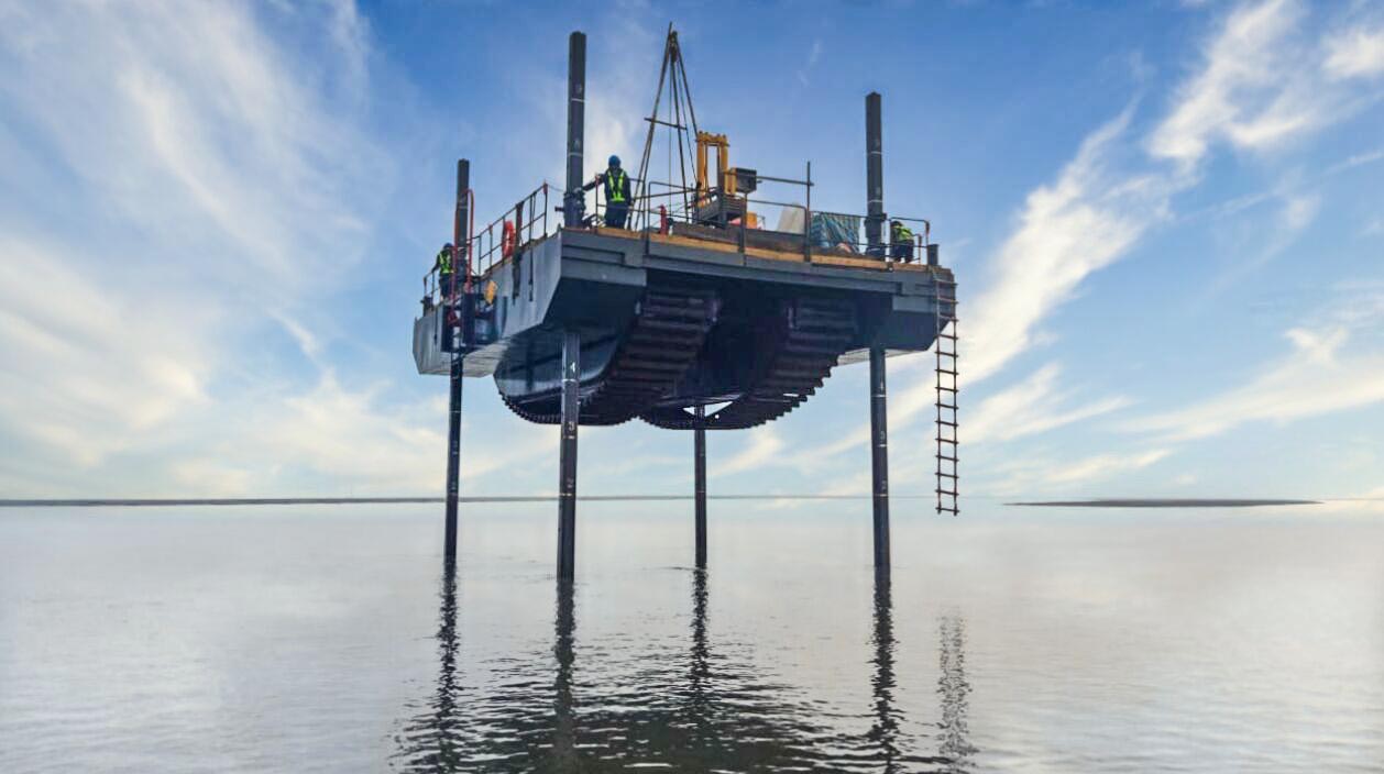 Amphibious Jack-up Platform: Revolutionizing Land & Water Projects